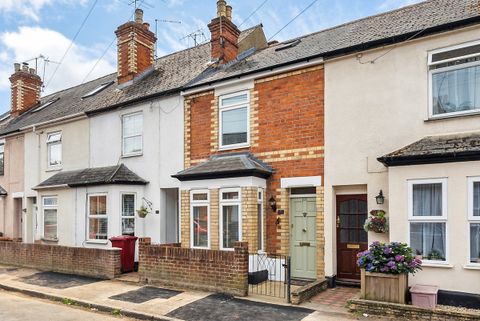 Queens Road, Reading RG4, 2 bed terraced house for sale, £400,000 - Zoopla