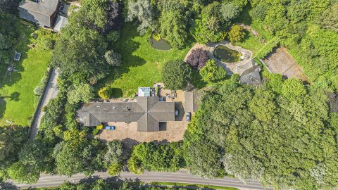 Rowley Lane, Barnet EN5, 6 bed bungalow for sale, £2,100,000 - Zoopla