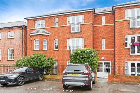 2 bed flat for sale in George Roche Road, Canterbury, Kent CT1, £ ...