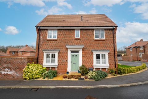 3 bed semi-detached house for sale in Hazel Way, Whitchurch RG28, £ ...
