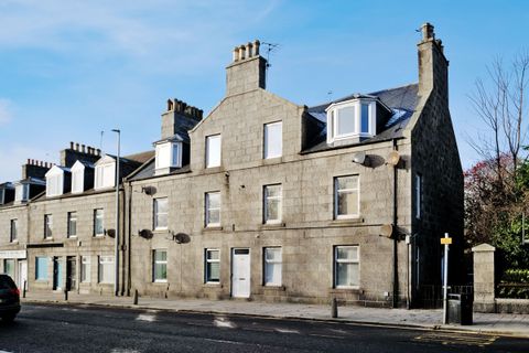 2 bed flat for sale in Attic Floor Right, 646 Holburn Street, Aberdeen ...