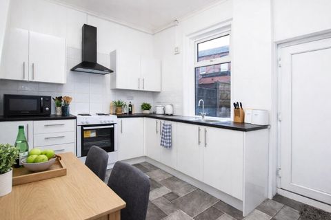 Sharman Street, Bolton BL3, 2 bed terraced house to rent, £825 pcm - Zoopla