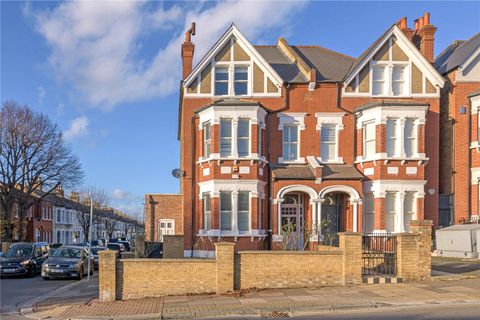 6 bed end terrace house for sale in Thurleigh Road, London SW12, £ ...