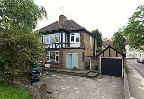 1 bed flat for sale in Watford Way, London NW4, £319,000 - Zoopla