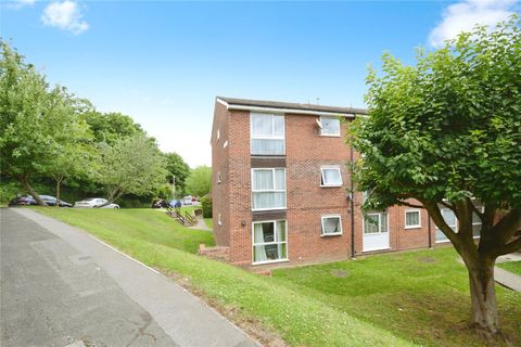 Trafalgar Court, Southcote Road, Reading RG30, 1 bed flat for sale, £ ...