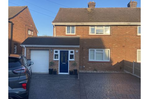 3 bed semi-detached house for sale in Devonshire Road, Basildon SS15, £ ...