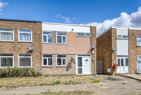 Townfield Walk, Great Wakering, Essex SS3, 3 bed semi-detached house ...