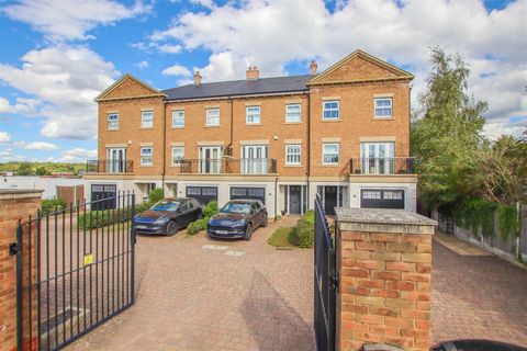 Claud Hamilton Way, Hertford SG14, 4 bed town house for sale, £700,000 ...