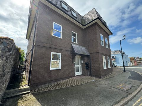 Beaumaris LL58, 3 bed flat to rent, £995 pcm - Zoopla