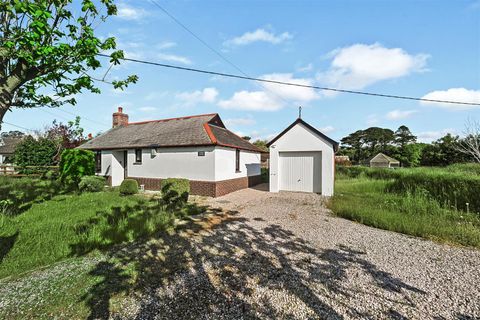 Landulph, Saltash PL12, 2 bed detached bungalow for sale, £300,000 - Zoopla