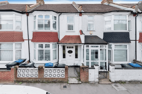 3 bed terraced house for sale in Stratford Road, Thornton Heath CR7, £ ...
