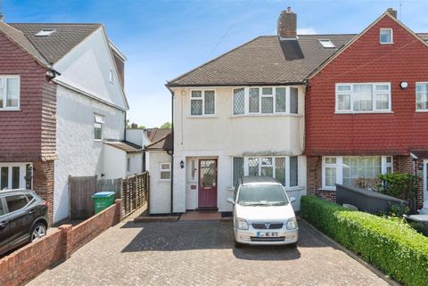 3 bed end terrace house for sale in Selkirk Road, Twickenham TW2, £675,000 - Zoopla