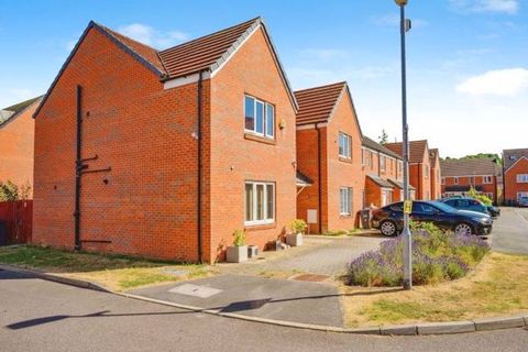 Guardian Way, Luton LU1, 3 bed semi-detached house for sale, £350,000 ...