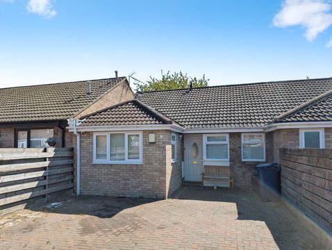 Redcroft Green, Cragston Park, Newcastle Upon Tyne NE5, 2 bed bungalow ...