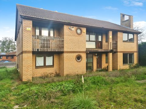 5 bed detached house for sale in Colesbourne Drive, Downhead Park ...