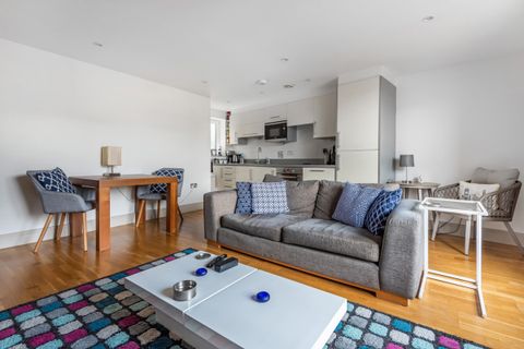 Warham Street, Camberwell, London SE5, 2 bed flat to rent, £2,400 pcm ...