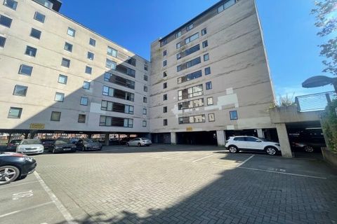 1 bed flat to rent in Falcon Drive, Cardiff CF10, £900 pcm - Zoopla