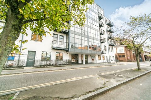 Queens Wharf, 47 Queens Road, Reading RG1, 2 bed flat to rent, £1,600 ...