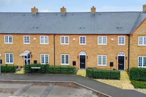 3 bed terraced house for sale in High Street, Fenstanton, Huntingdon ...