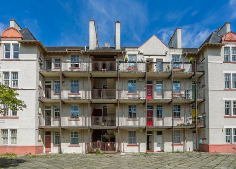 Tron Square, Old Town, Edinburgh EH1, 2 bed flat for sale, £270,000 ...