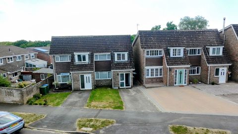 3 bed semi-detached house to rent in Greyshott Avenue, Fareham PO14, £ ...