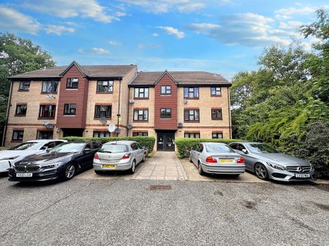 Turnstone Close, Plaistow E13, 1 bed flat to rent, £1,400 pcm - Zoopla