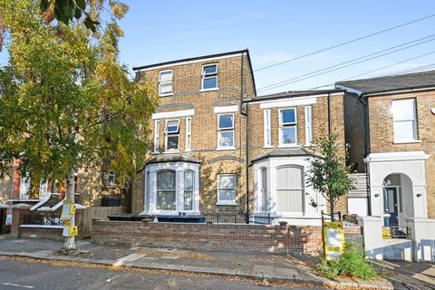 Allison Road, Acton W3, 2 bed flat for sale, £425,000 - Zoopla