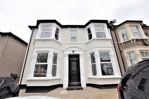 Belgrave Road IG1, 2 bed flat for sale, £395,000 - Zoopla