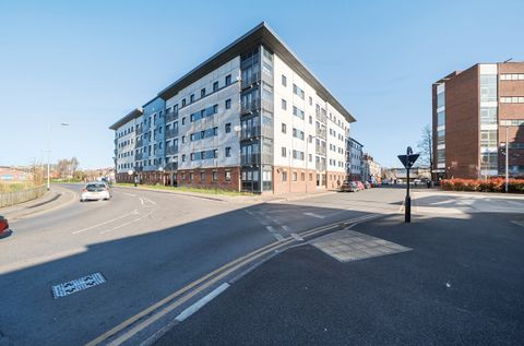 2 bed flat for sale in Spring Street, Hull, East Riding Of Yorkshi HU2 ...