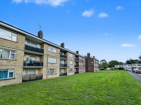 Wordsworth Way, Dartford DA1, 2 bed flat for sale, £185,000 - Zoopla