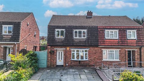 Macgregor Crescent, Tamworth, Staffordshire B77, 3 bed semi-detached ...