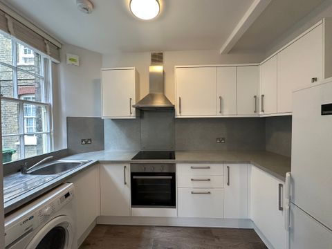 Liverpool Grove, London SE17, 3 bed flat to rent, £2,700 pcm - Zoopla