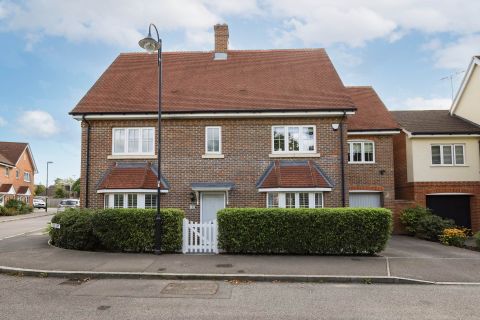 Cook Way, Horsham RH12, 4 bed detached house for sale, £750,000 - Zoopla