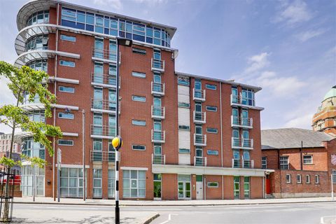 Beck Street, Bloomsbury Court, Nottingham, Nottinghamshire NG1, 3 bed ...