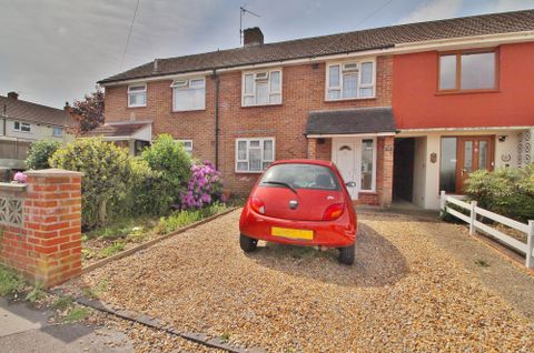 3 bed terraced house for sale in Chilcombe Close, Havant PO9, £250,000 ...