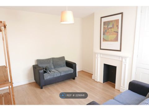 3 bed terraced house to rent in George Street, Reading RG1, £1,500 pcm - Zoopla