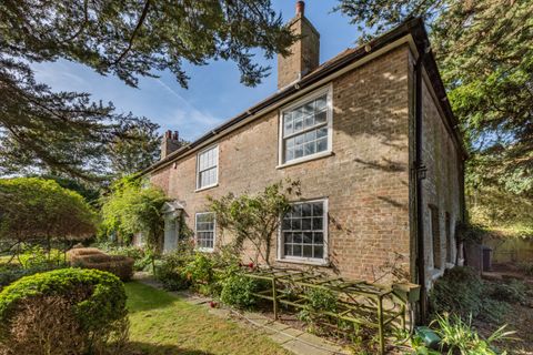 5 bed detached house for sale in The Street, East Langdon, Kent CT15, £ ...