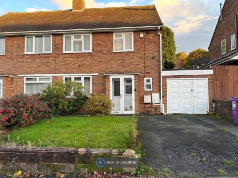3 bed semi-detached house to rent in Mount Road, Wolverhampton WV4, £ ...