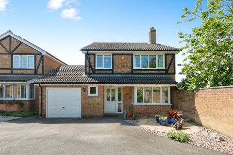 Corinthian Close, Basingstoke, Hampshire RG22, 4 bed detached house for ...