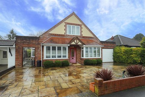 Parkfield Road, Ickenham UB10, 4 bed detached bungalow for sale, £ ...