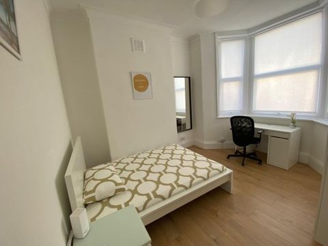 Floyd Road, London, Greater London SE7, 4 bed shared accommodation to ...