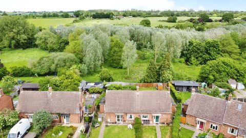 2 bed bungalow for sale in Vicarage Avenue, White Notley, Witham CM8, £ ...