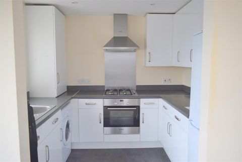 Studio to rent in Blacon Point Road, Blacon, Chester CH1, £825 pcm - Zoopla