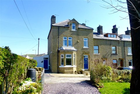 West View Terrace, Bradshaw, Halifax, West Yorkshire HX2, 5 bed end ...