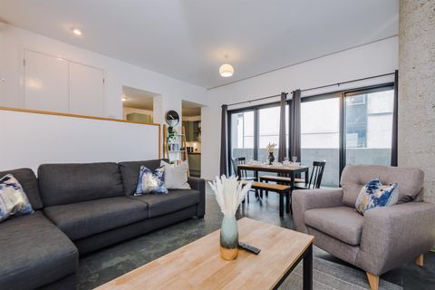 2 bed flat to rent in Cheapside, Liverpool L2, £1,100 pcm - Zoopla