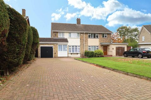 Sparrows Herne, Kingswood, Basildon, Essex SS16, 3 bed semi-detached ...
