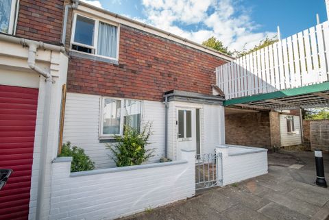 Martin Close, Basingstoke RG21, 4 bed terraced house for sale, £400,000 ...