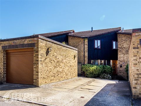3 bed terraced house for sale in Leon Drive, Vange, Basildon, Essex ...