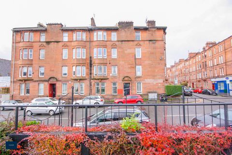 2 bed flat to rent in Flat 1/2, 37 Crow Road, Glasgow G11, £1,200 pcm ...