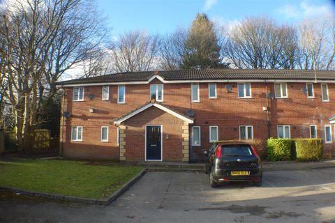 1 bed flat to rent in Sandy Lane, Rochdale OL11, £700 pcm - Zoopla